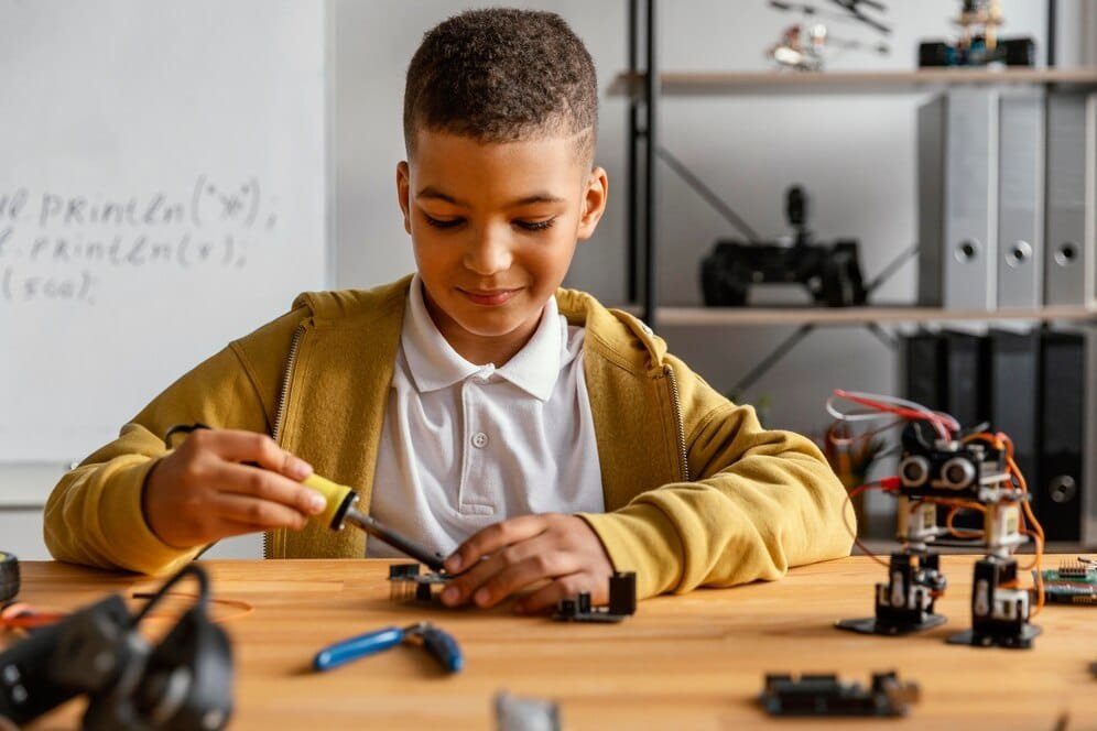Projetos com Arduino: 5 Ideias Criativas para Ensino